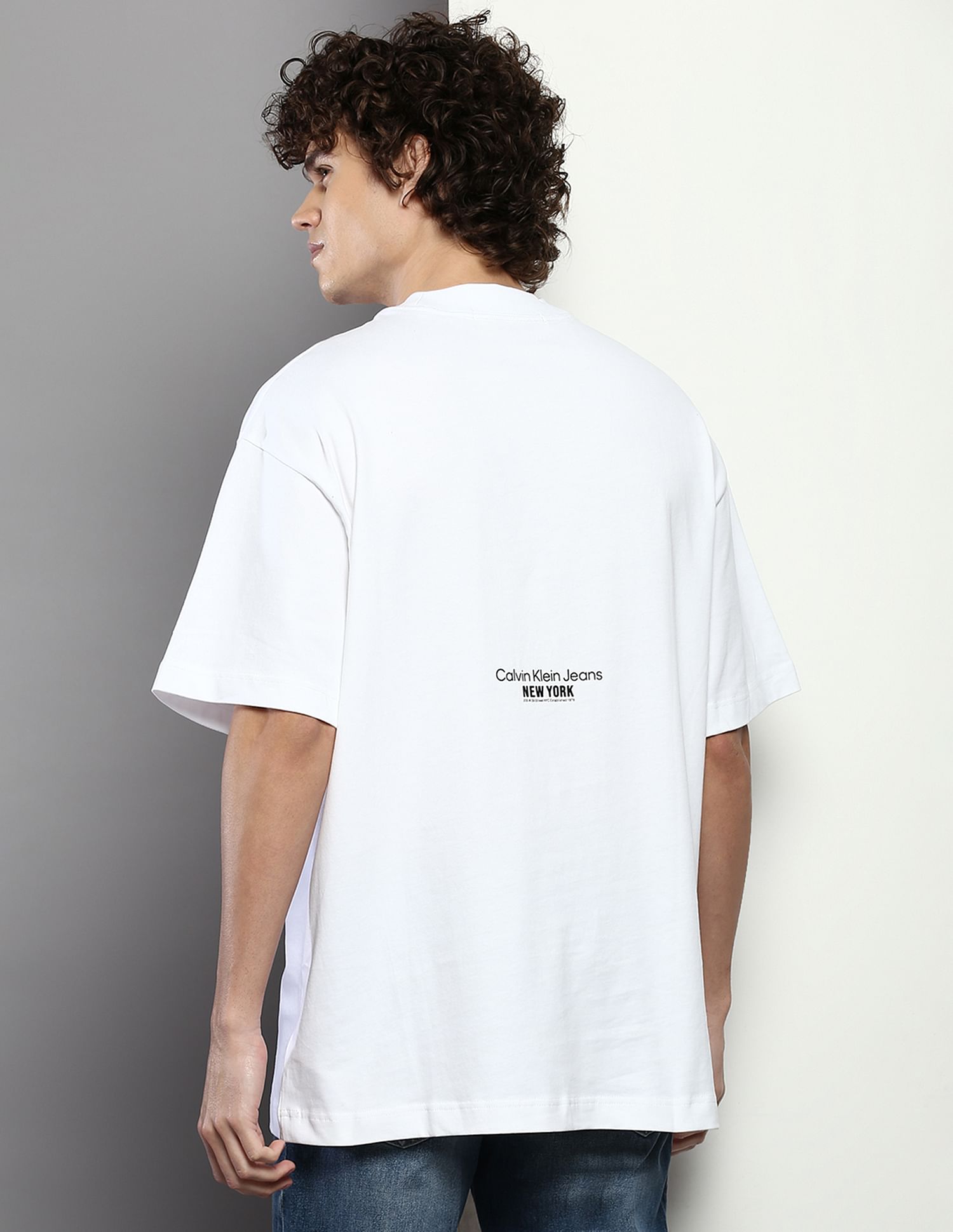Calvin klein jeans white t shirt store