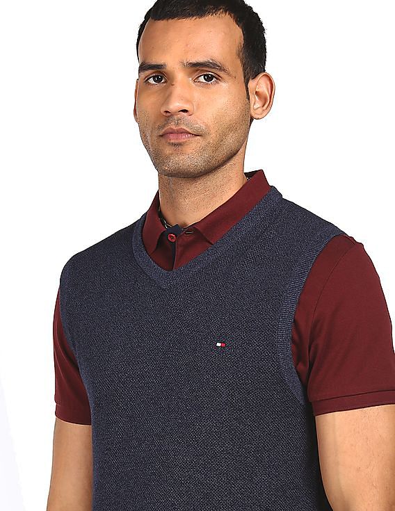 Buy Tommy Hilfiger Men Navy V Neck Textured Vest NNNOW